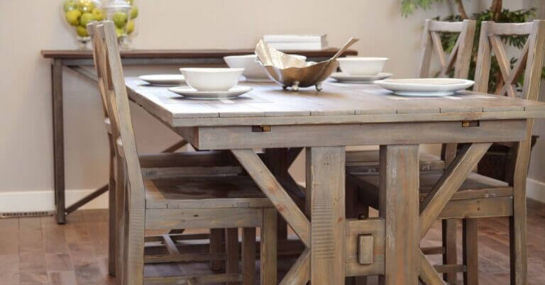 Pine Wood: Uses, Advantages, and Disadvantages